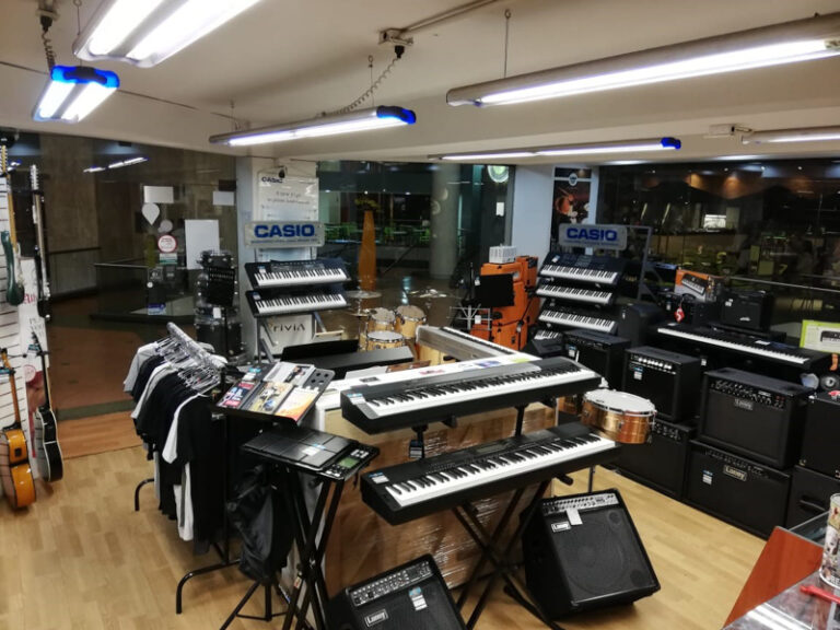 Tiendas instrumentos musicales Medellín - Musical Cedar