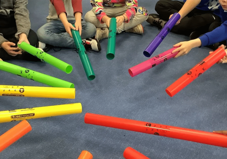 ¿Conoces los Boomwhackers? - Musical Cedar